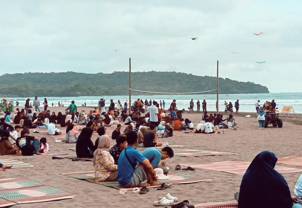 23 Ribu Wisatawan Serbu Kabupaten Pangandaran - Fokus Jabar